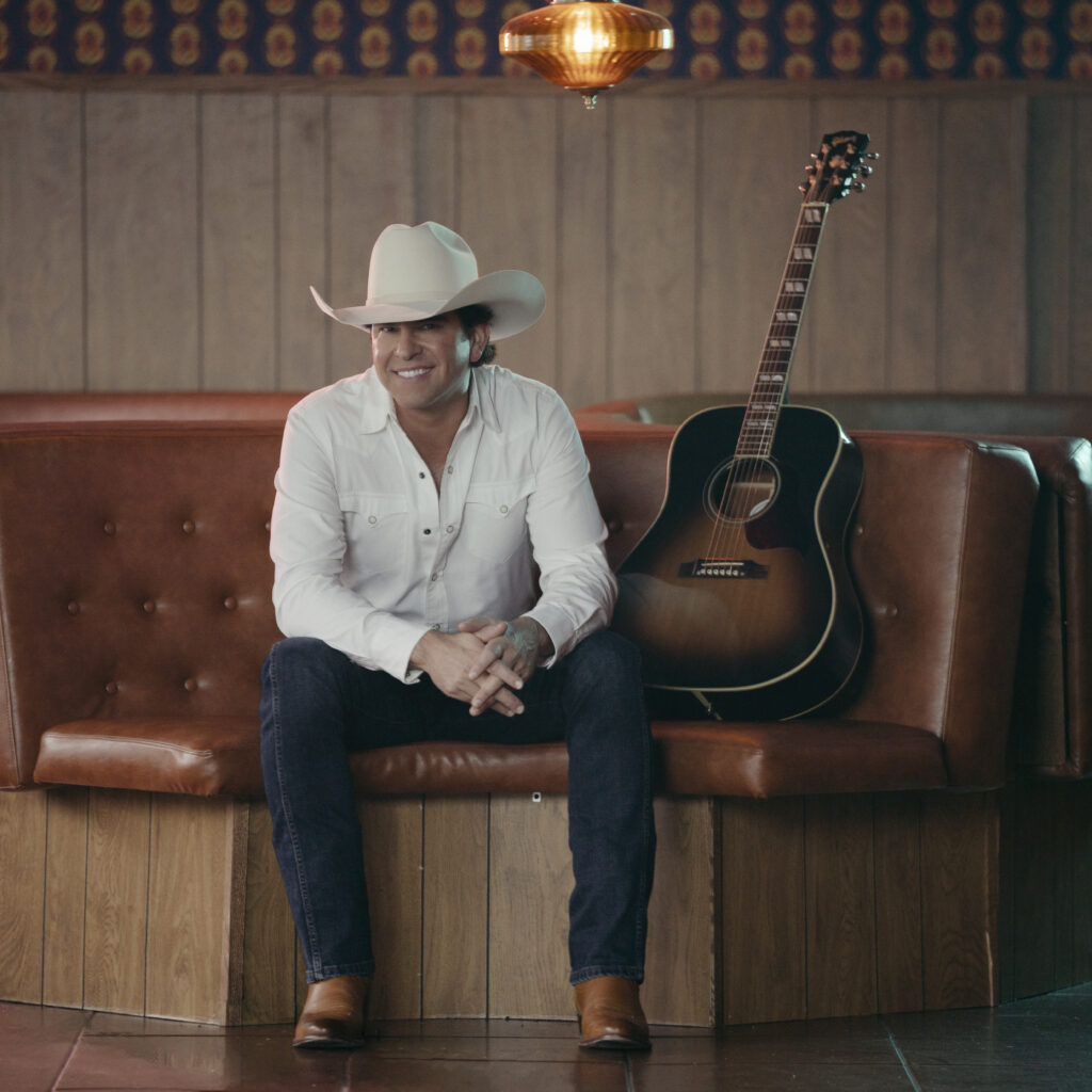 Jon Wolfe talks about live album, digital age, and Dolly Parton - Jon Wolfe